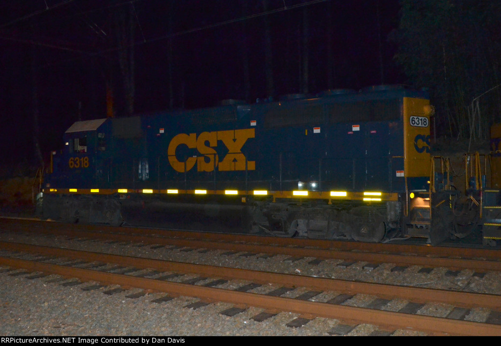 CSX GP40-2 6318 leads C746-09